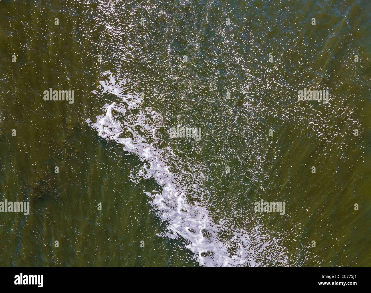 Rolling waves hi-res stock photography and images - Alamy