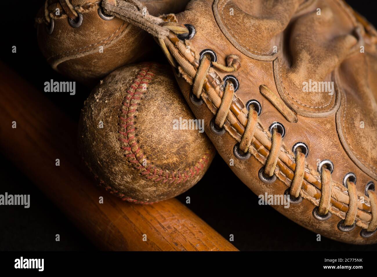 Antique baseball glove ball bat hi-res stock photography and images - Alamy