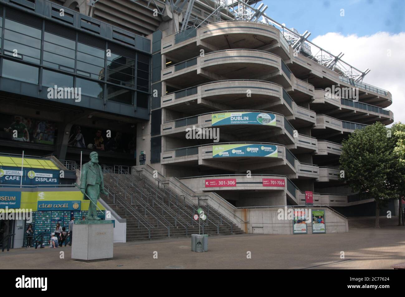 Michael cusack statue hi-res stock photography and images - Alamy