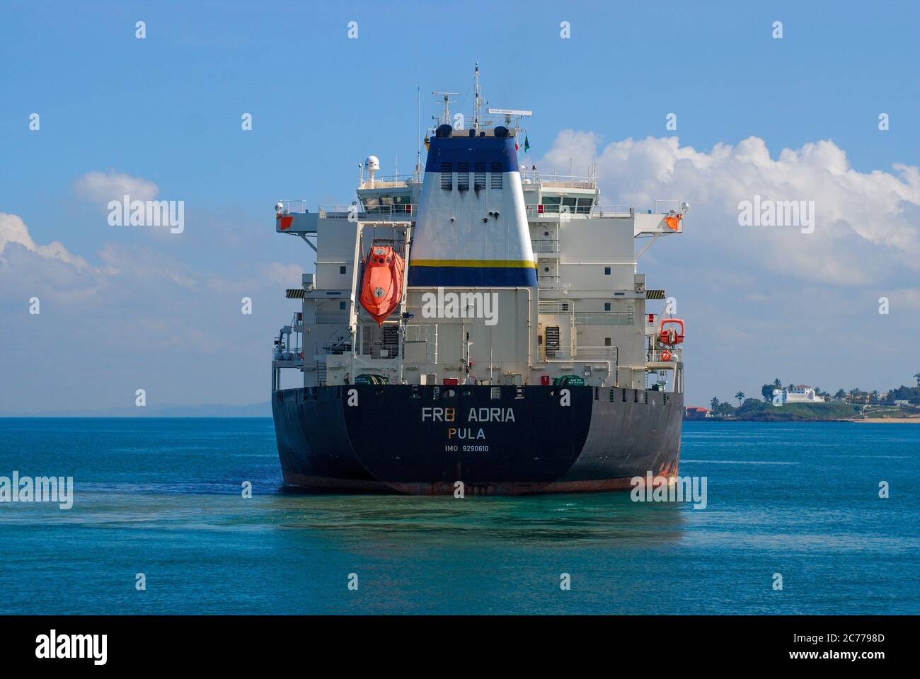 Shipping port brazil salvador bahia hi-res stock photography and images ...