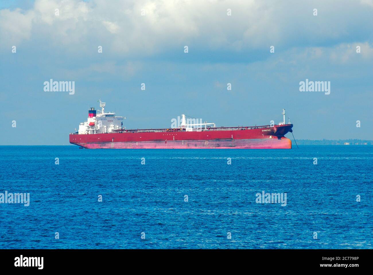 Shipping port brazil salvador bahia hi-res stock photography and images ...