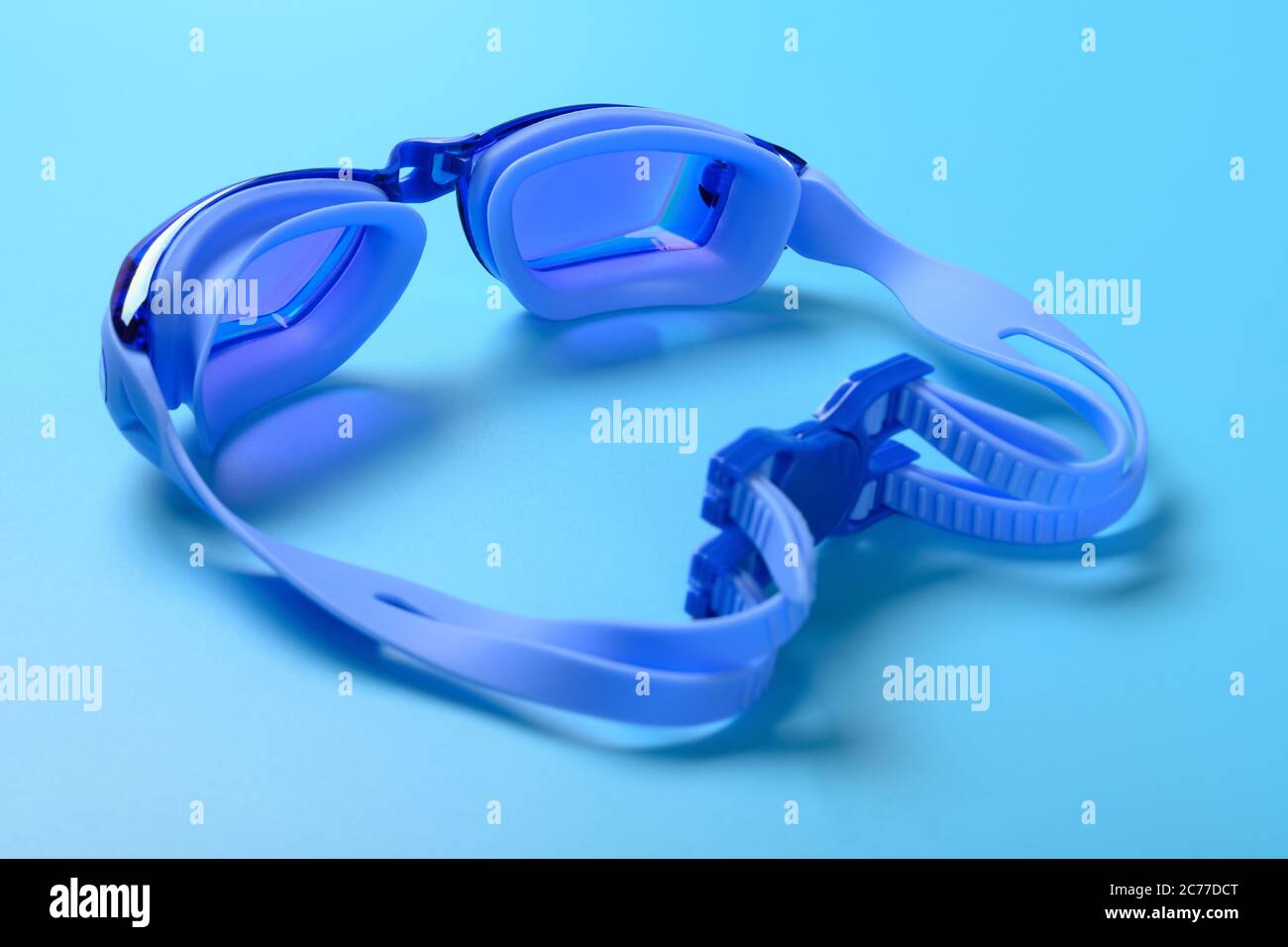 Blue swimming goggle hi-res stock photography and images - Alamy