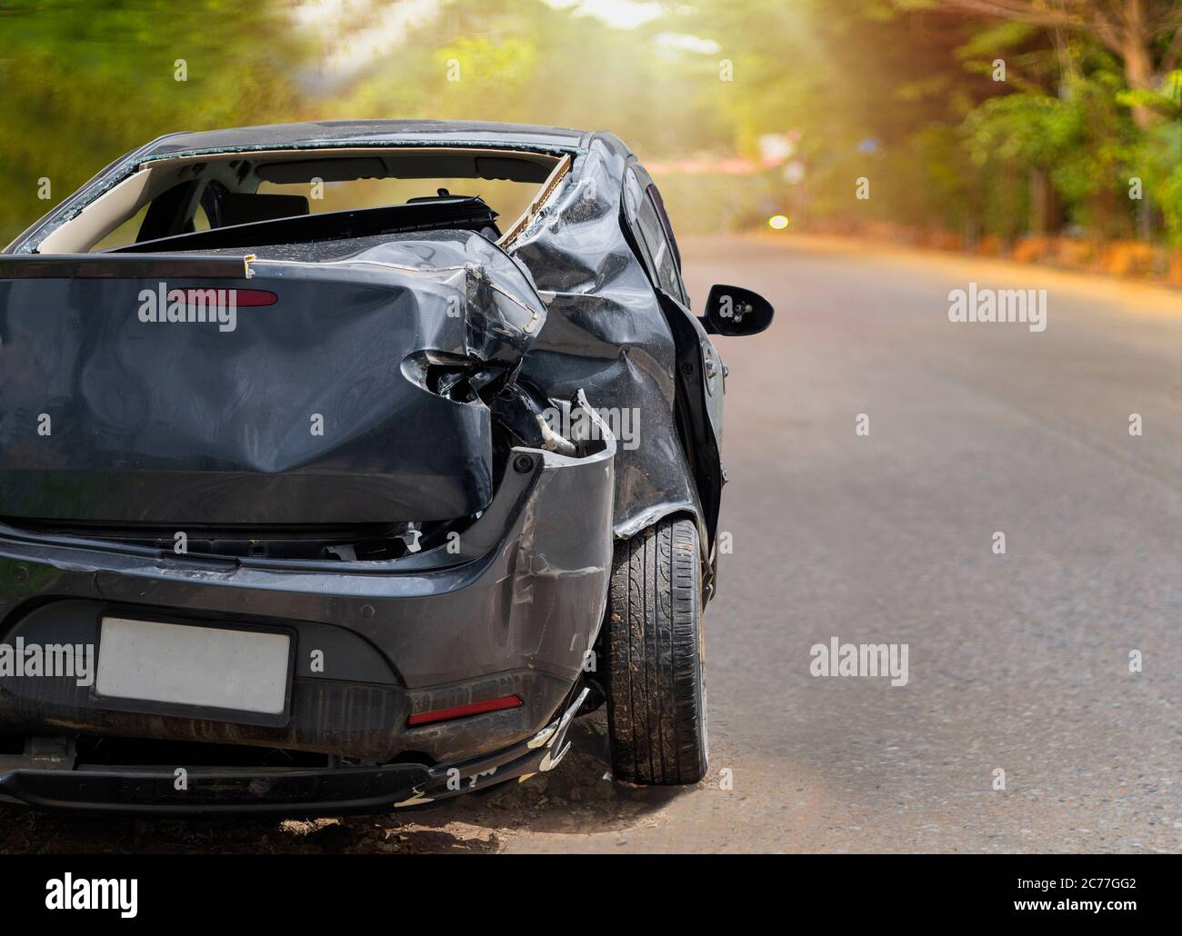 Car fender side damage hi-res stock photography and images - Alamy