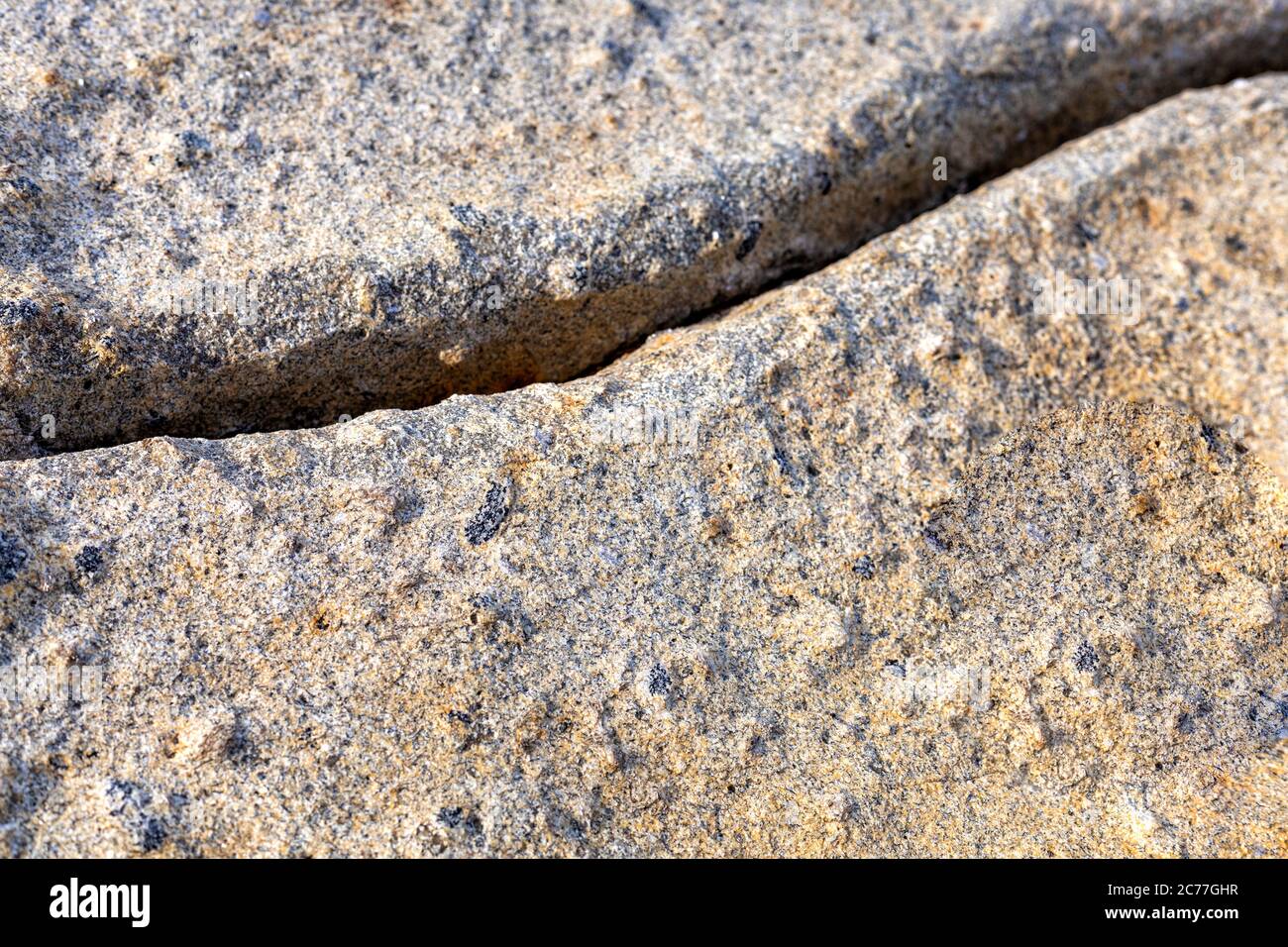 Big rock on beach hi-res stock photography and images - Alamy