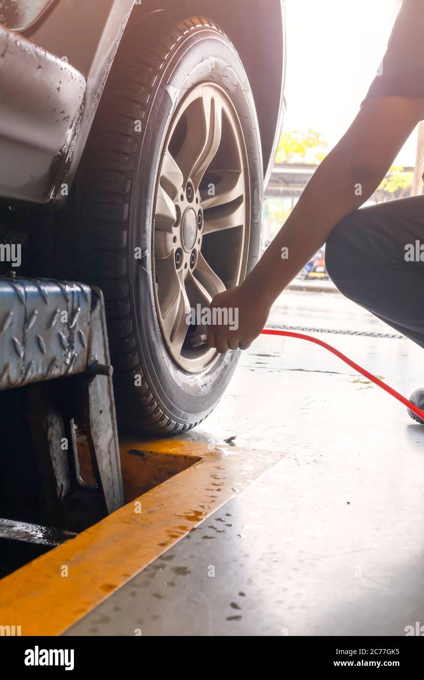 Car tyre inflation gauge hi-res stock photography and images - Alamy