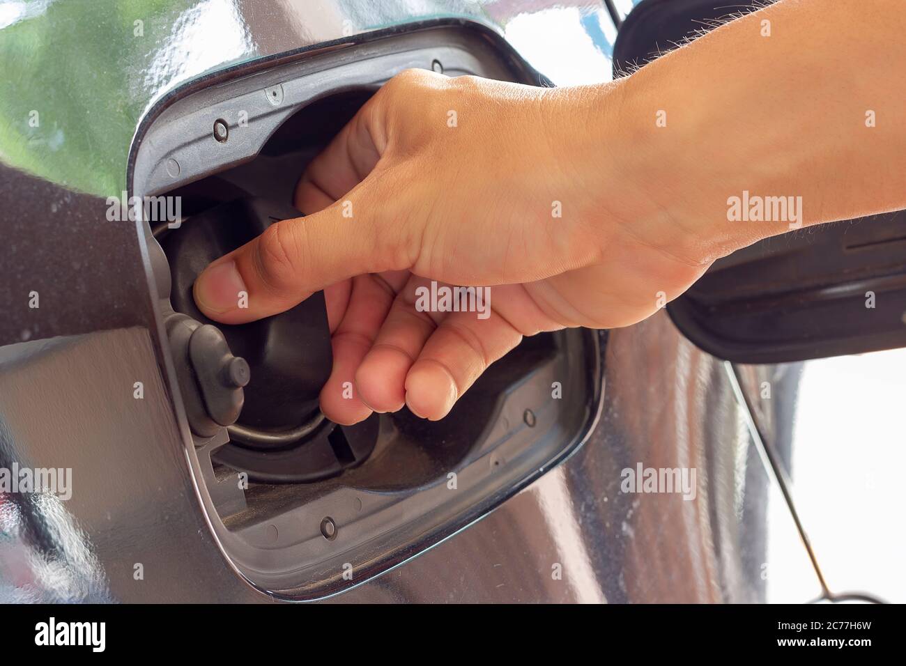 Holds gas hi-res stock photography and images - Alamy