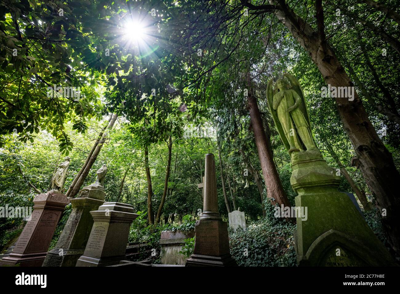 Highgate Cemetery (west) in North London, UK Stock Photo - Alamy
