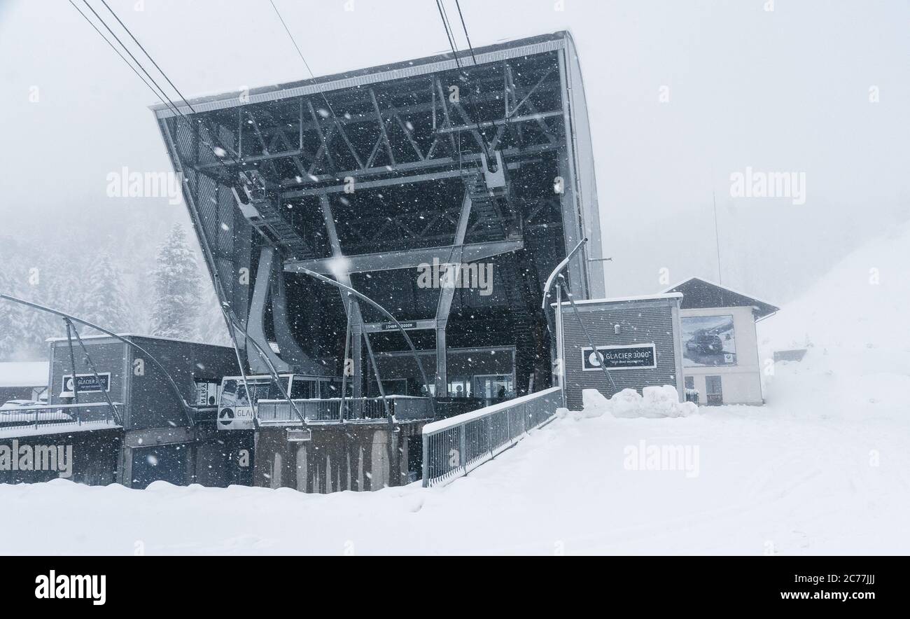 Glacier 3000 hi-res stock photography and images - Alamy