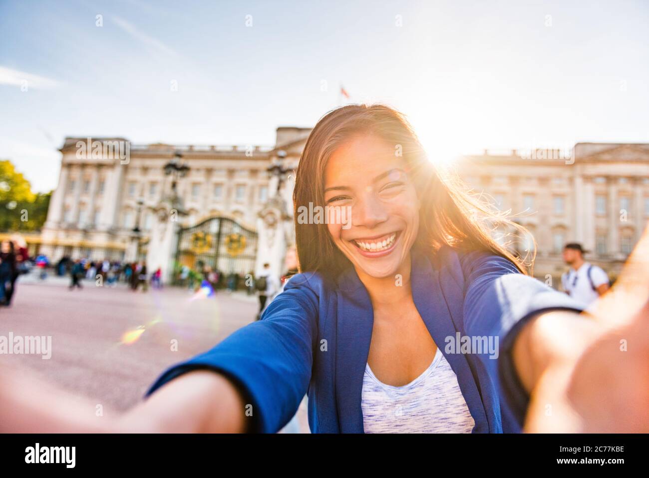 Vlogger travel hi-res stock photography and images - Alamy