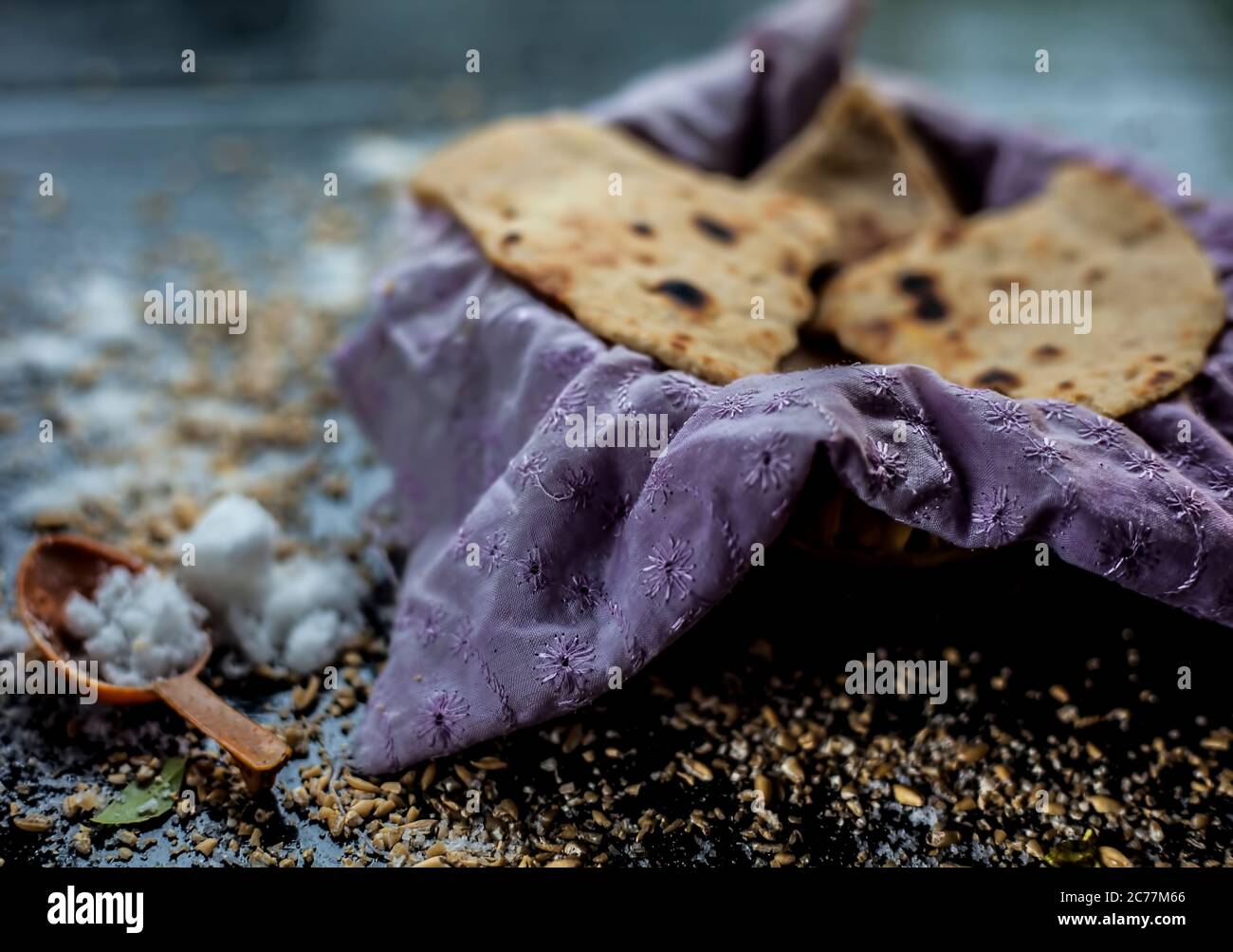 Whole wheat flour in container hi-res stock photography and images - Alamy