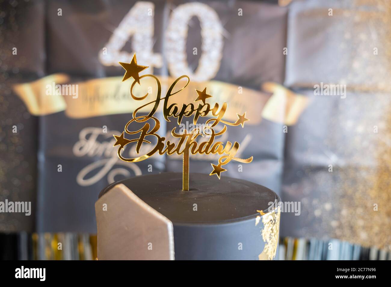 Happy birthday decoration sign on top of a birthday cake Stock Photo ...