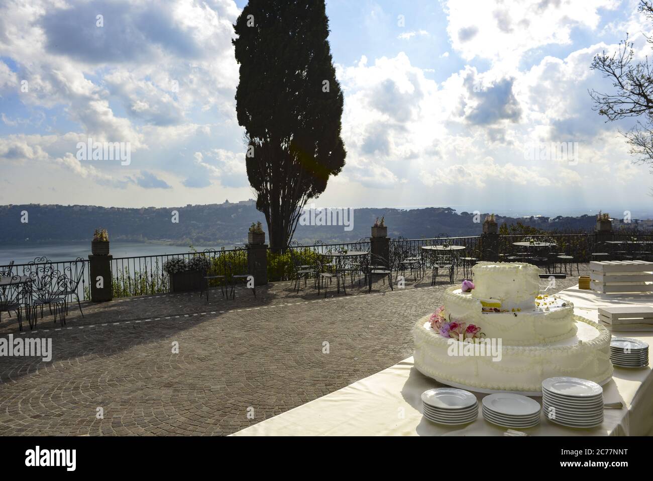 wedding cake on a panoramic terrace with lake view Stock Photo - Alamy