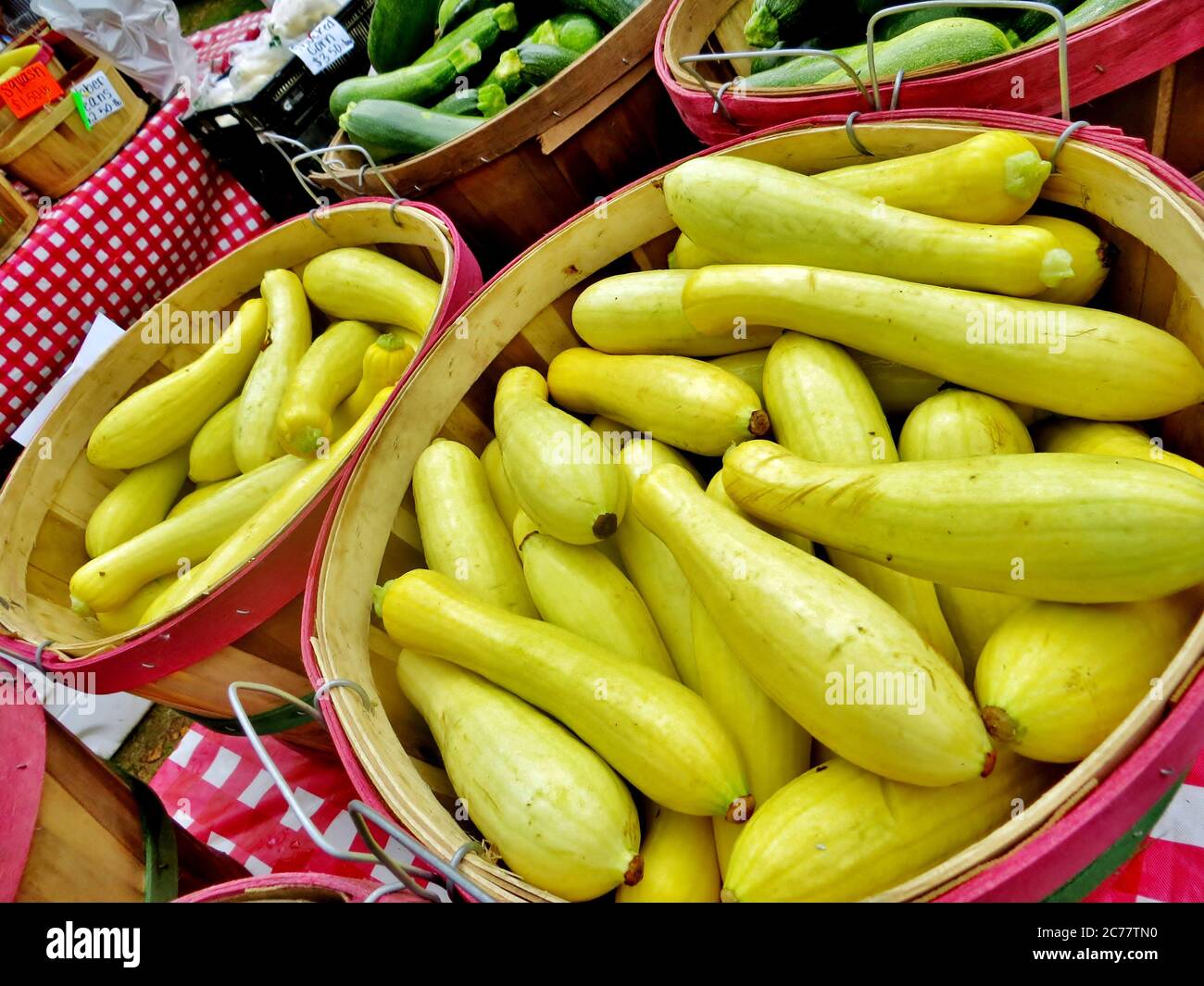 Baskets filled with fresh picked squash and zuchinni Stock Photo - Alamy