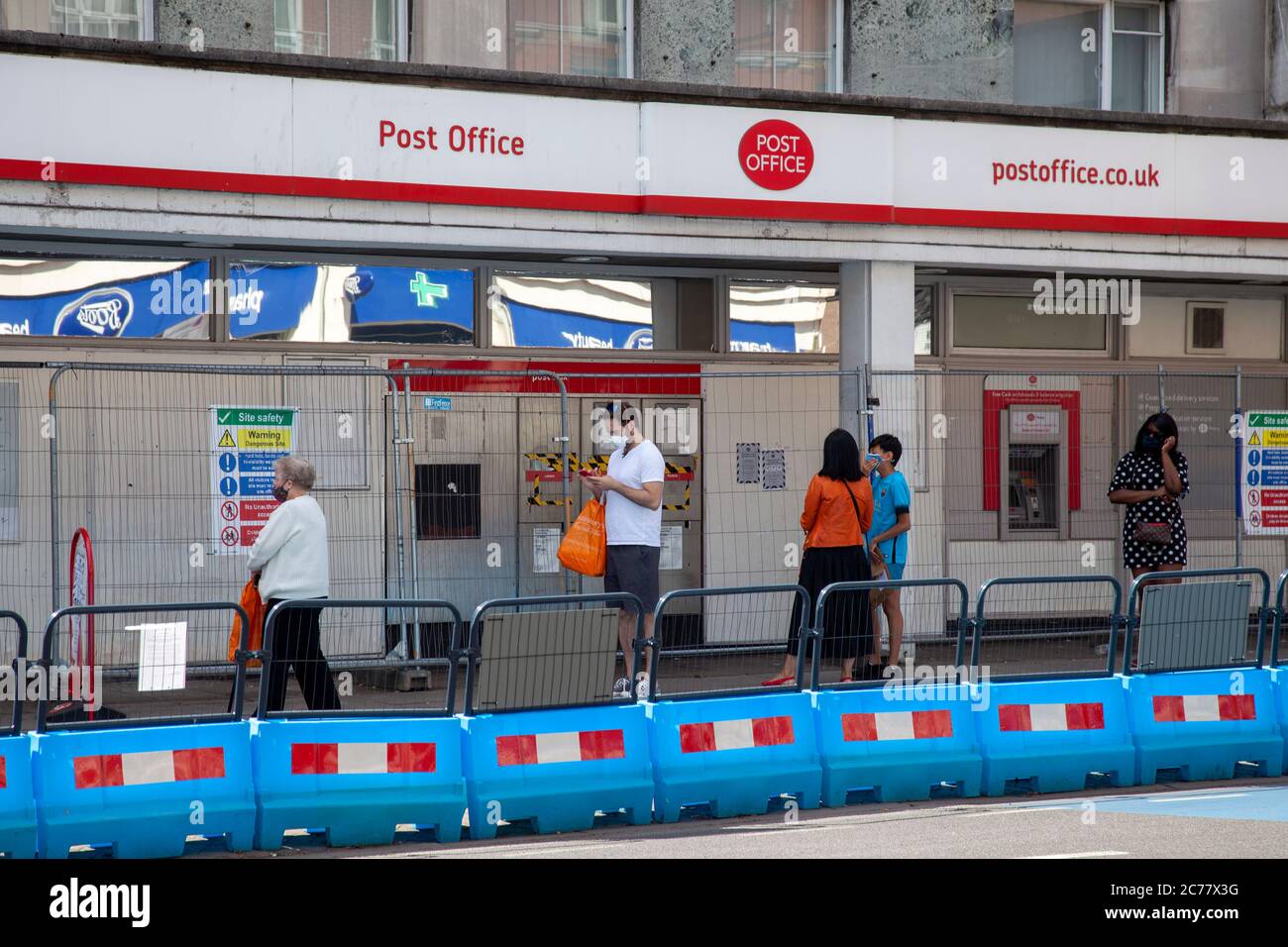 Post office queue hi-res stock photography and images - Alamy