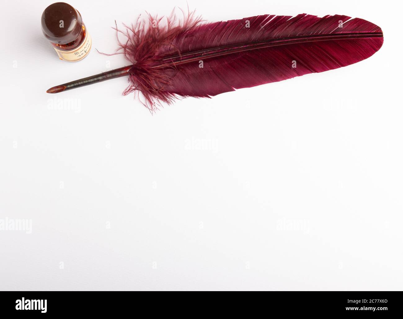 Feather quill hi-res stock photography and images - Alamy