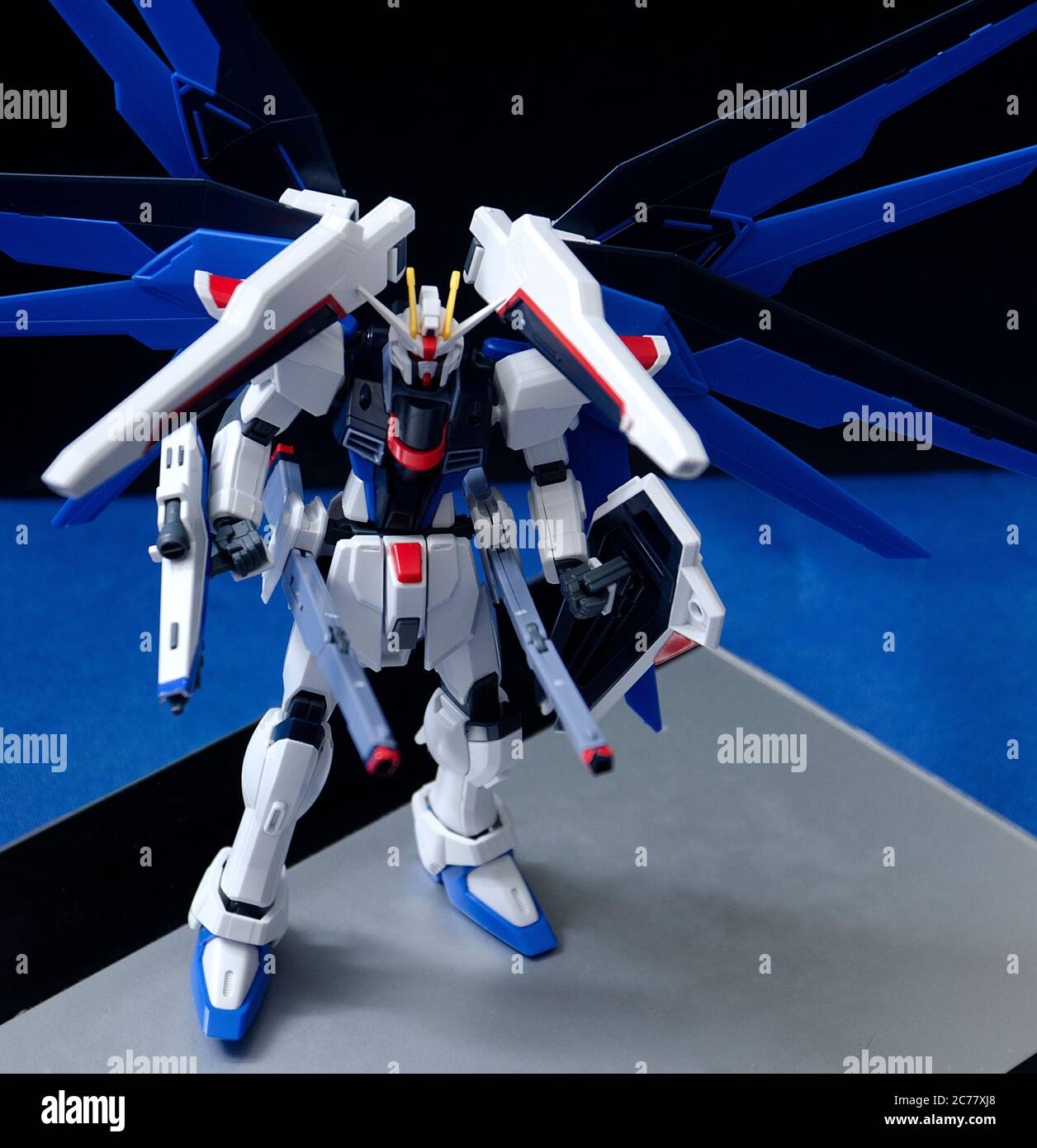 Mini Figure toy Robot Gundam Stock Photo - Alamy