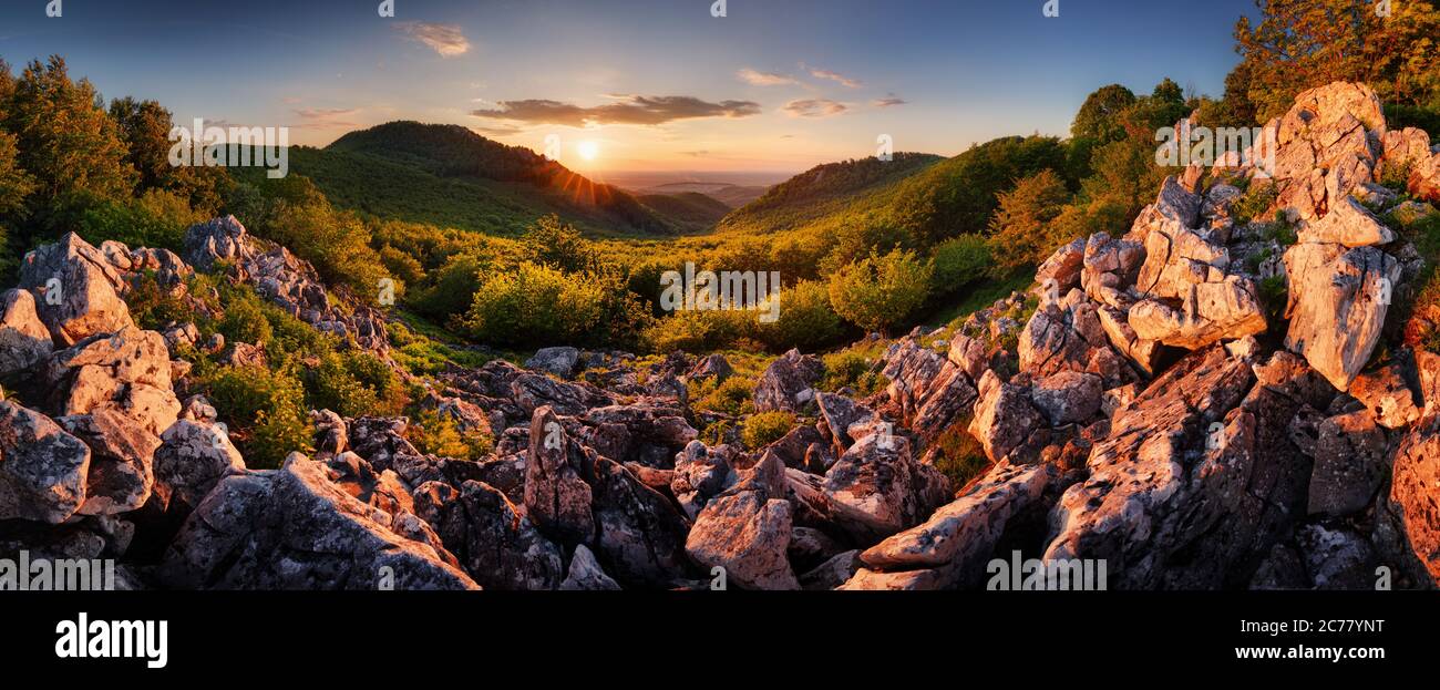 Nice landscape hi-res stock photography and images - Alamy