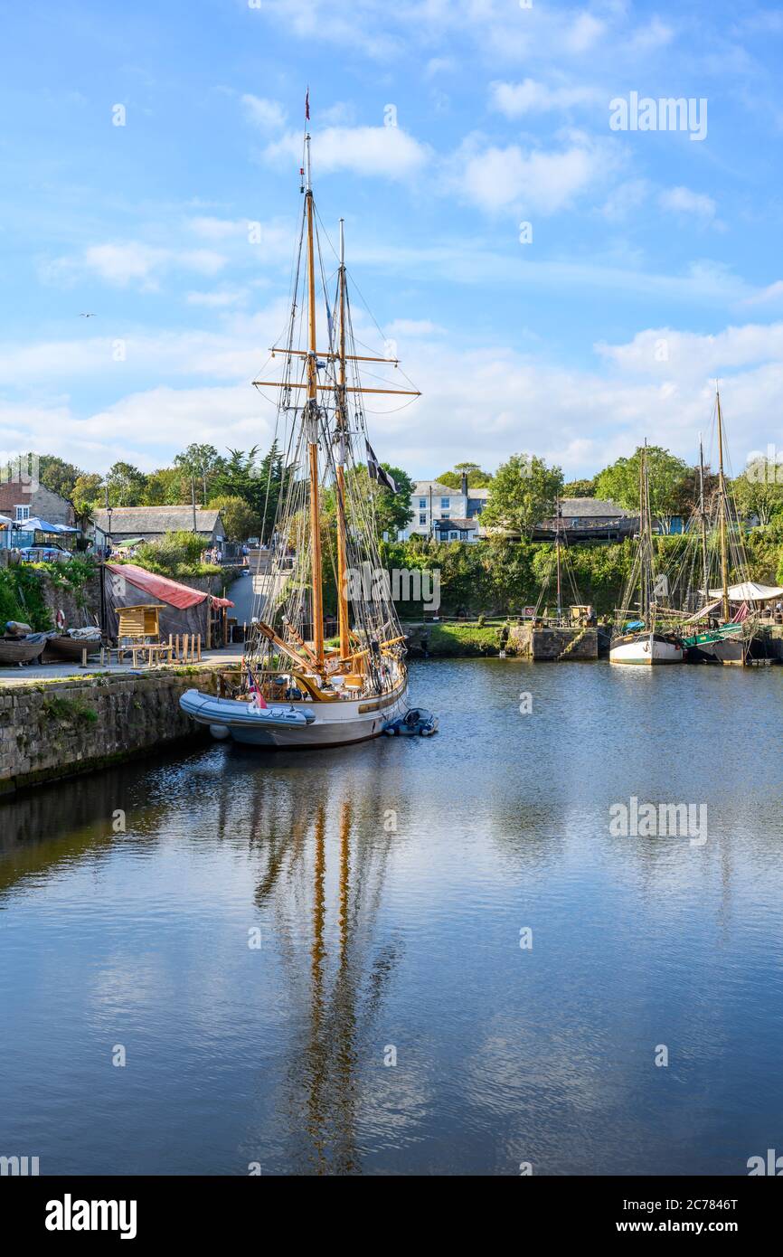 Topsail Schooner High Resolution Stock Photography and Images - Alamy