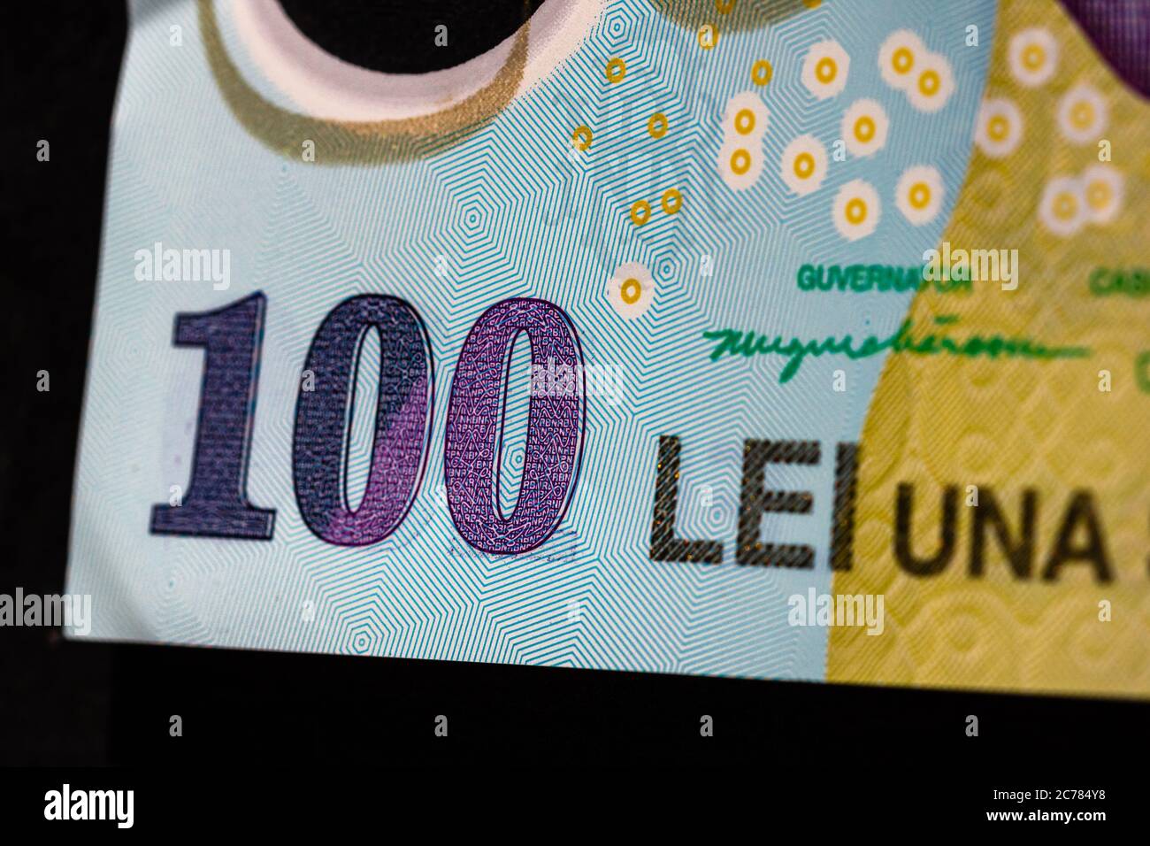 100 lei banknotes hi-res stock photography and images - Alamy