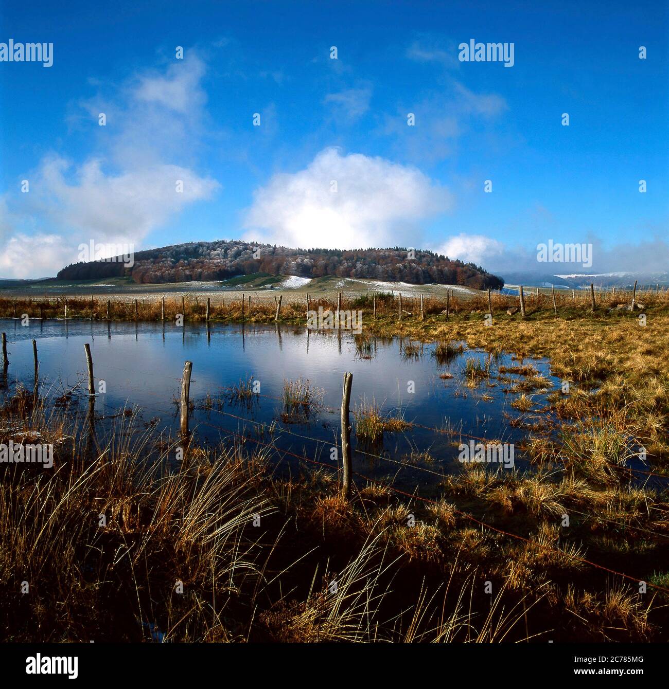 Peat dome hi-res stock photography and images - Alamy