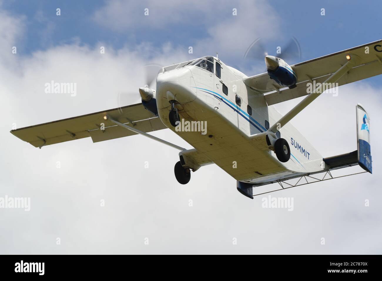 Short skyvan hi-res stock photography and images - Alamy