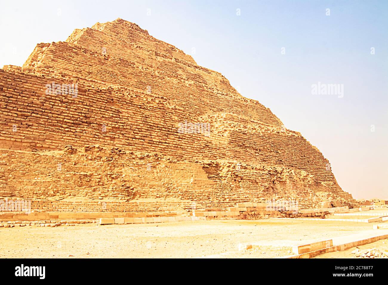 Egypt sakkara pyramid hi-res stock photography and images - Alamy