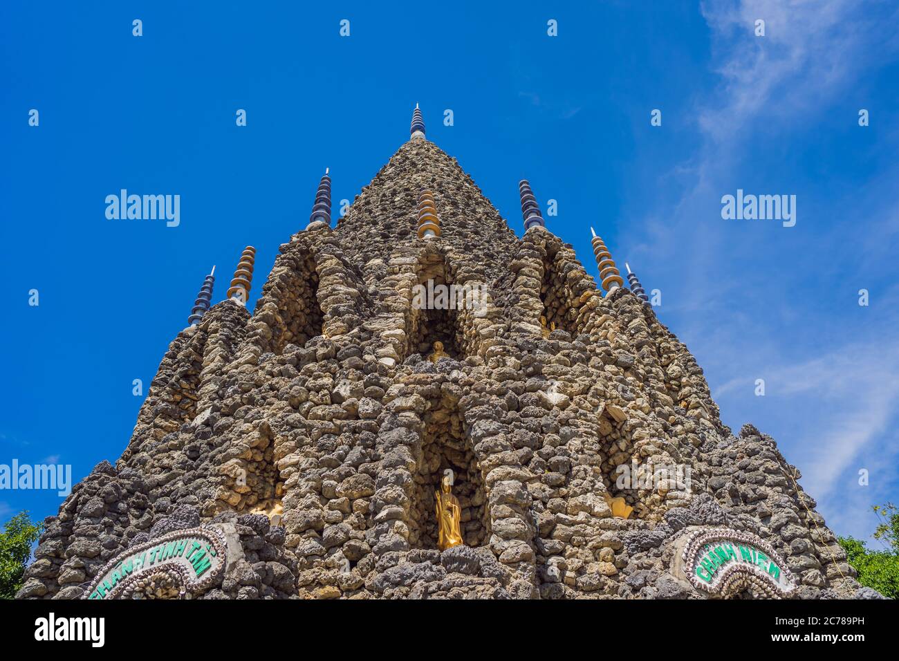 Building made of shells hi-res stock photography and images - Alamy