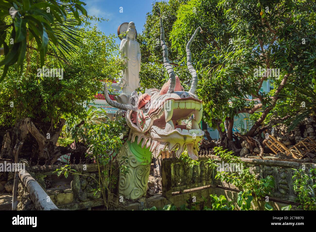 Chua Tu Van temple made of shells and corals or the dragon maze. Travel ...