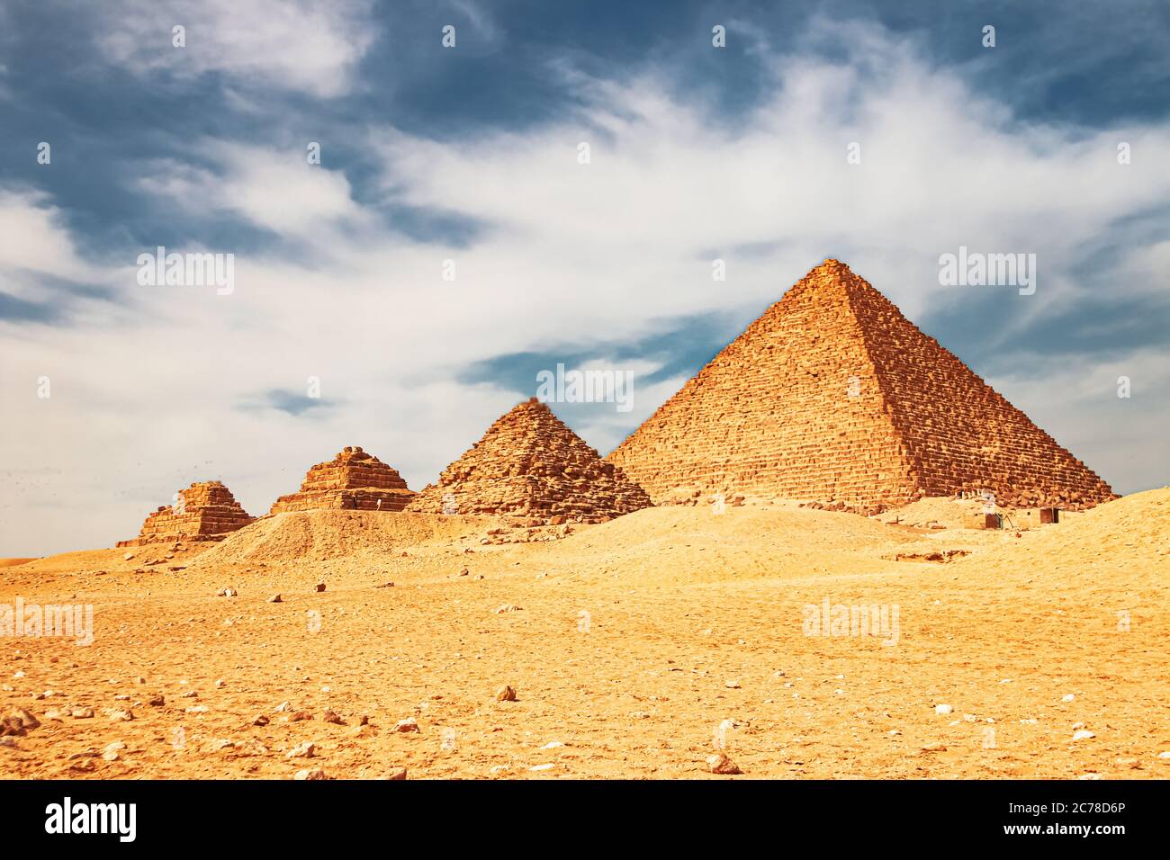 Queens pyramids giza hi-res stock photography and images - Alamy