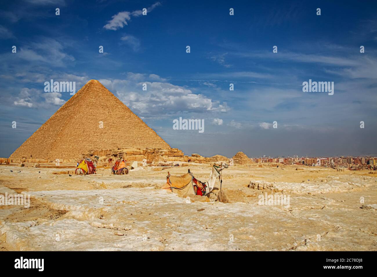 The ancient pyramid of Chefren in Giza, Egypt Stock Photo - Alamy