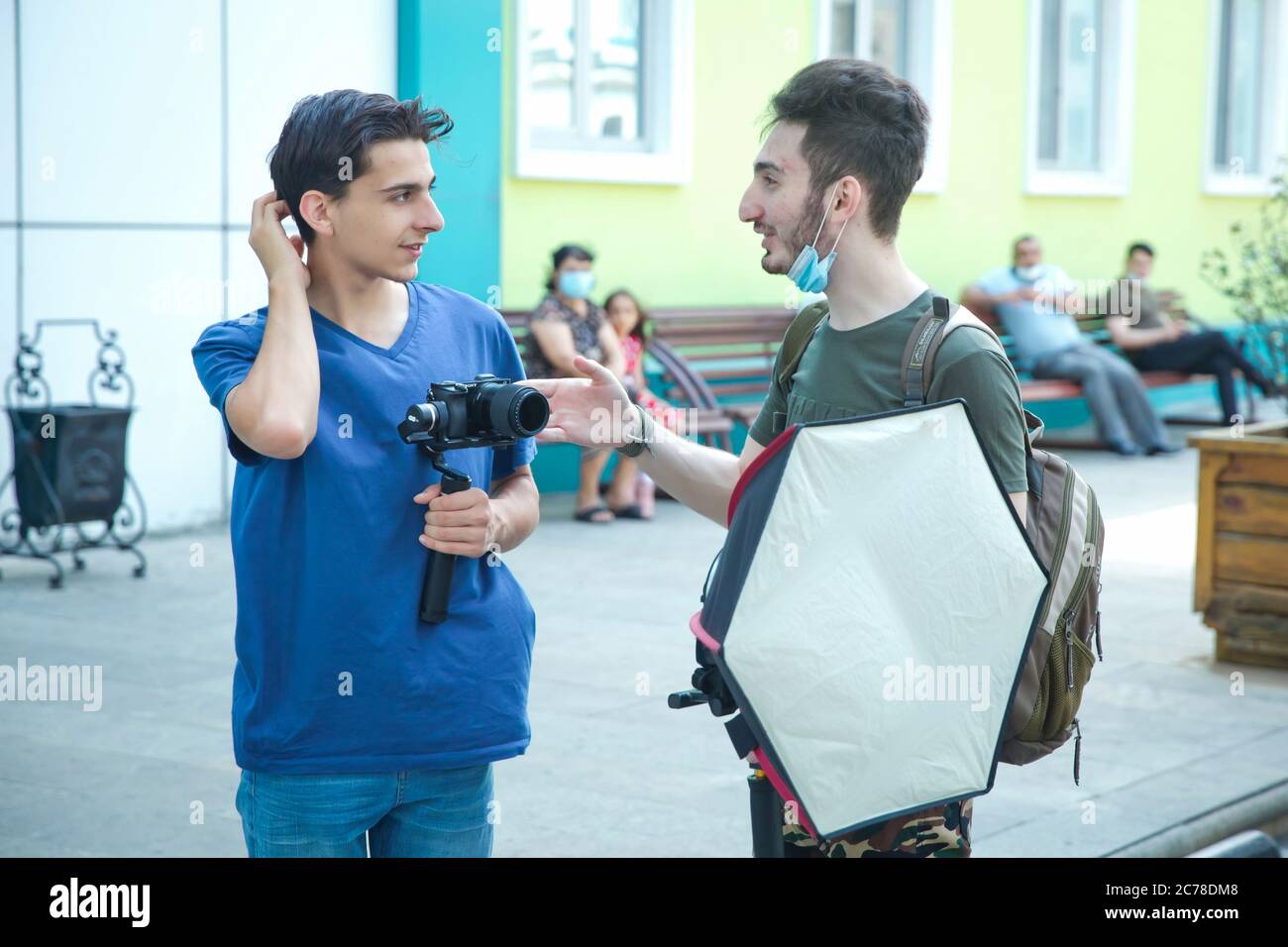 Gimbal stabilisation hi-res stock photography and images - Alamy