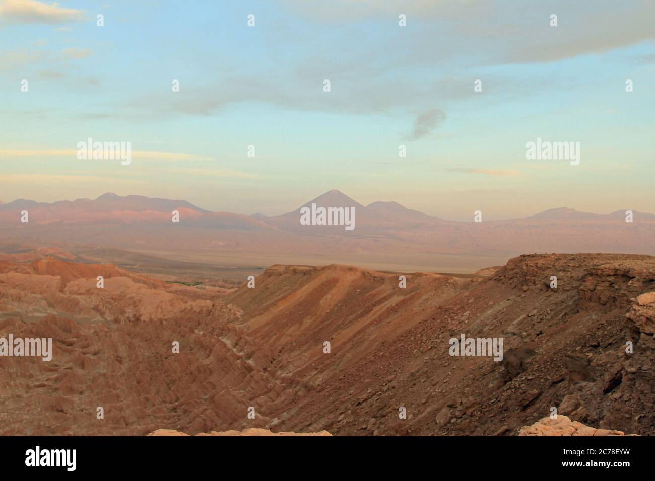 Arid rain shadow desert hi-res stock photography and images - Alamy