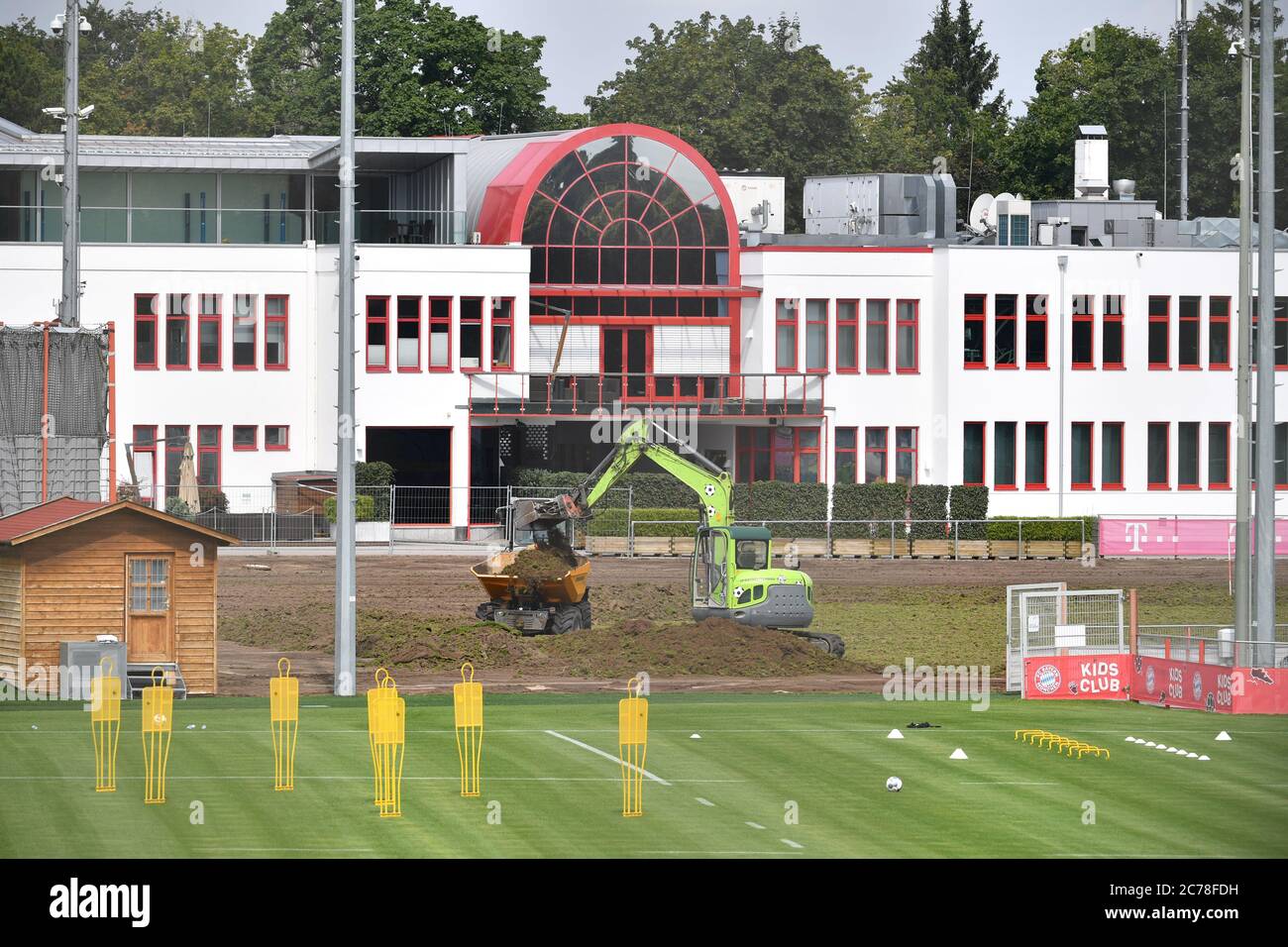 Fc earth hi-res stock photography and images - Alamy