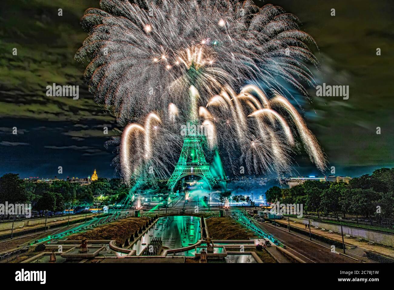 Paris, France. 14th July, 2020. Night scene of fireworks at Eiffel ...