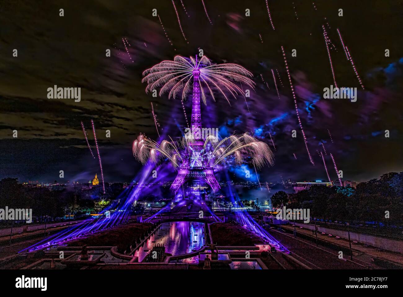 Paris, France. 14th July, 2020. Night scene of fireworks at Eiffel ...