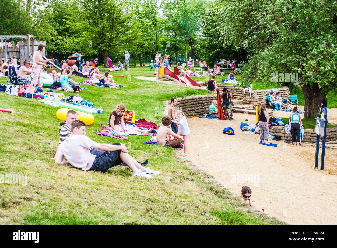Cotswold country park beach hi-res stock photography and images - Alamy