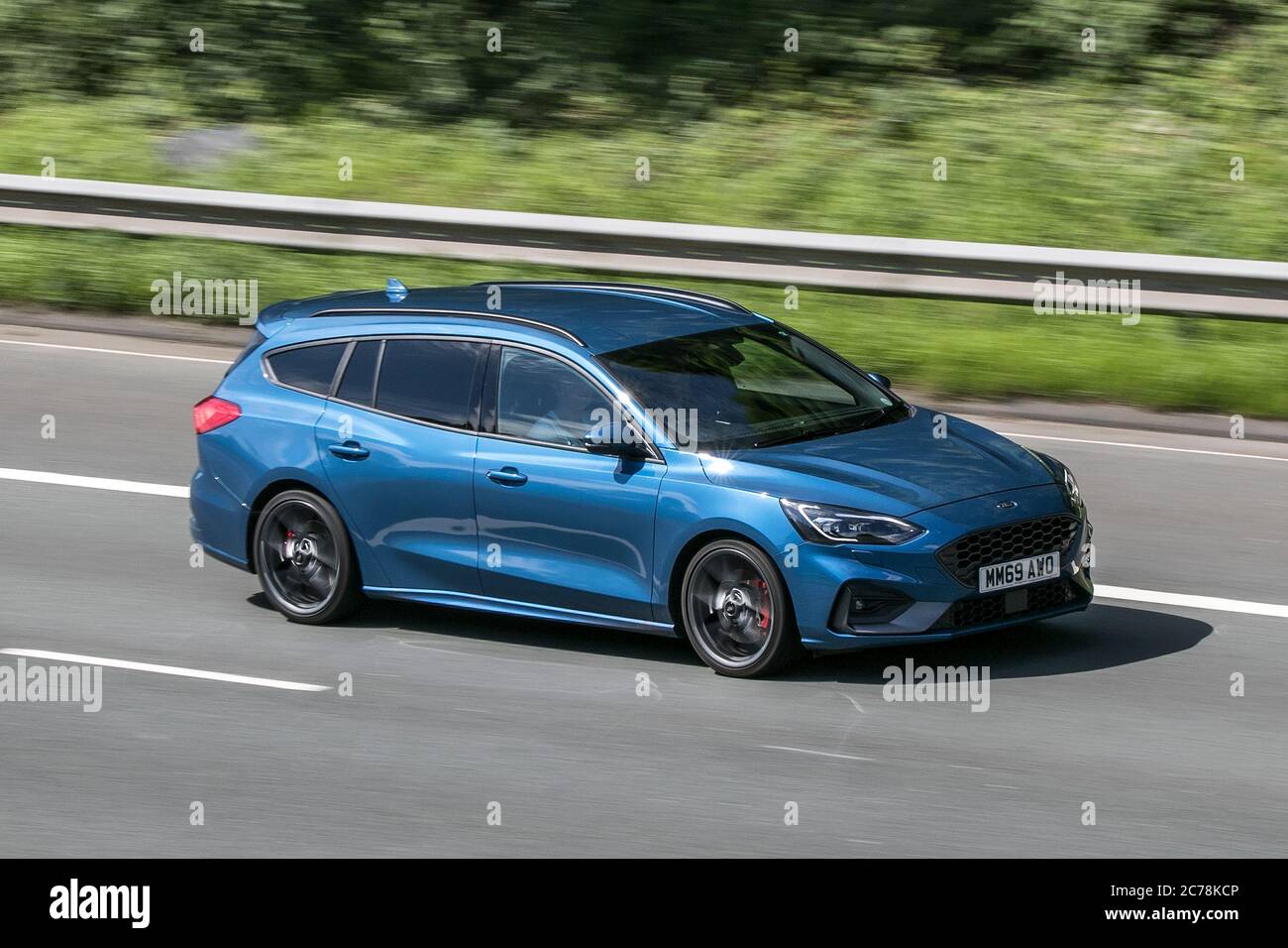 Ford focus st estate hi-res stock photography and images - Alamy