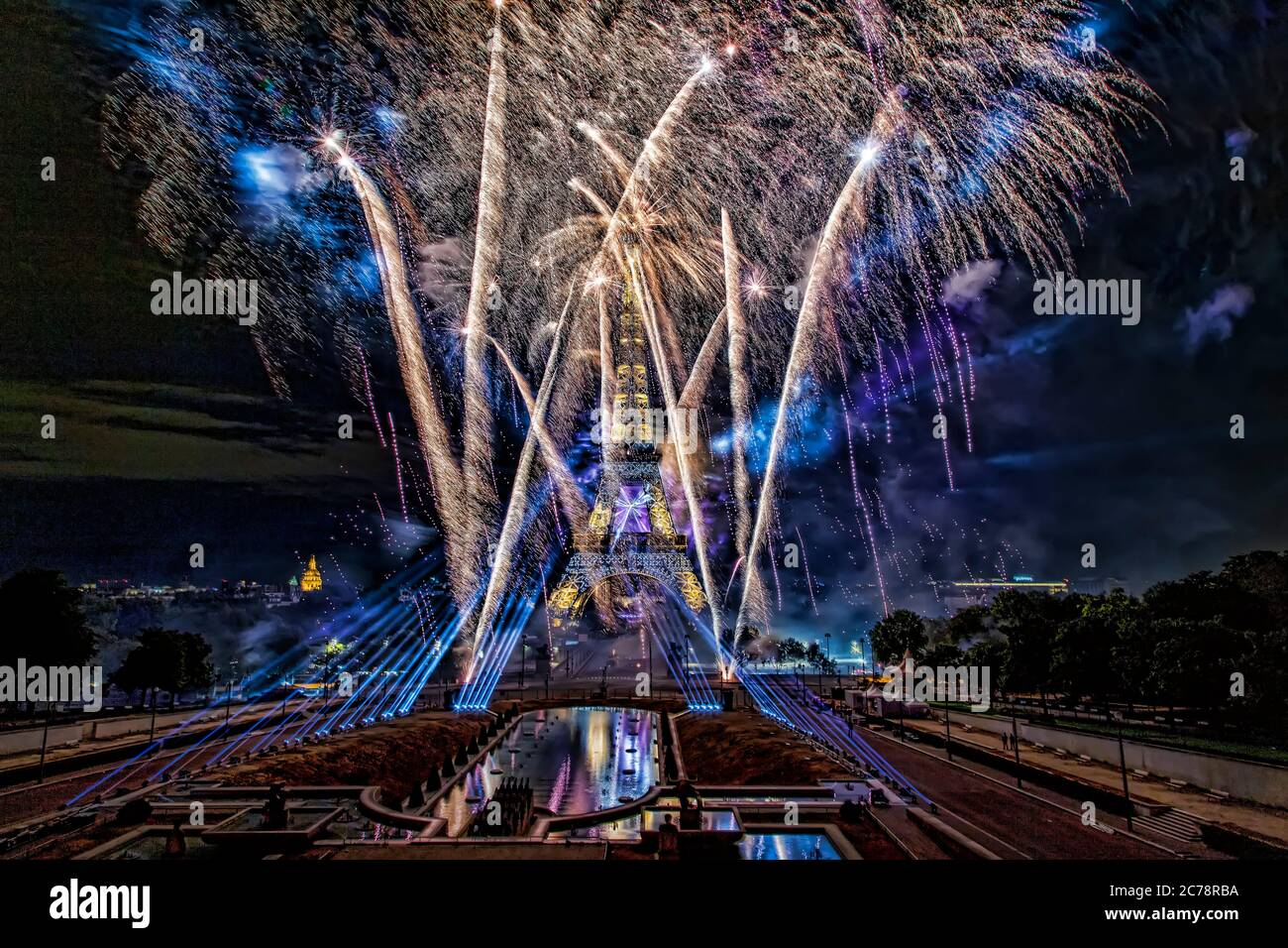 Paris, France. 14th July, 2020. Night scene of fireworks at Eiffel ...