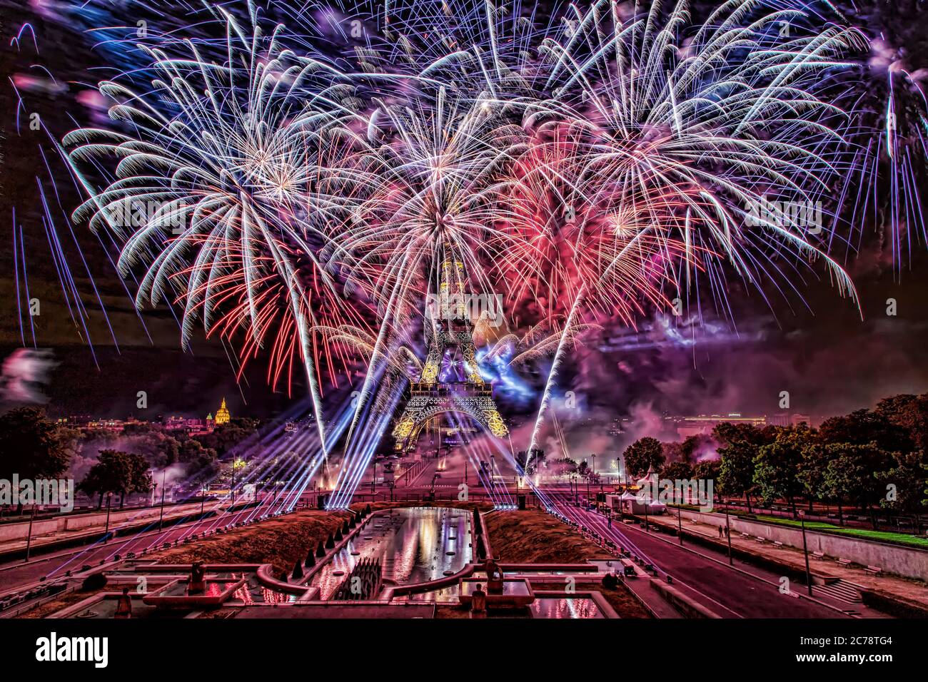 Paris, France. 14th July, 2020. Night scene of fireworks at Eiffel ...
