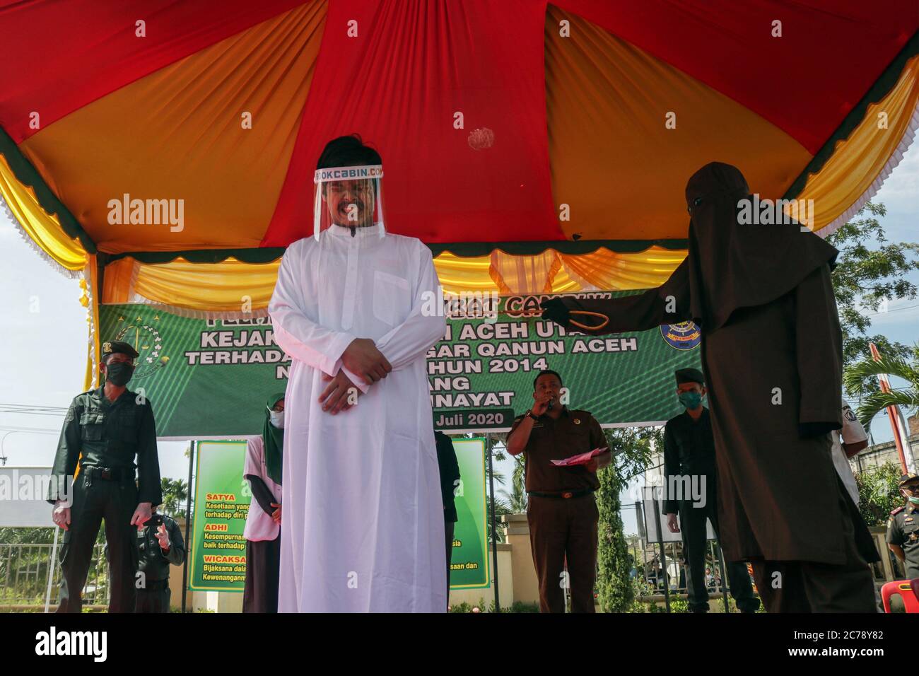 Enforces law hi-res stock photography and images - Alamy