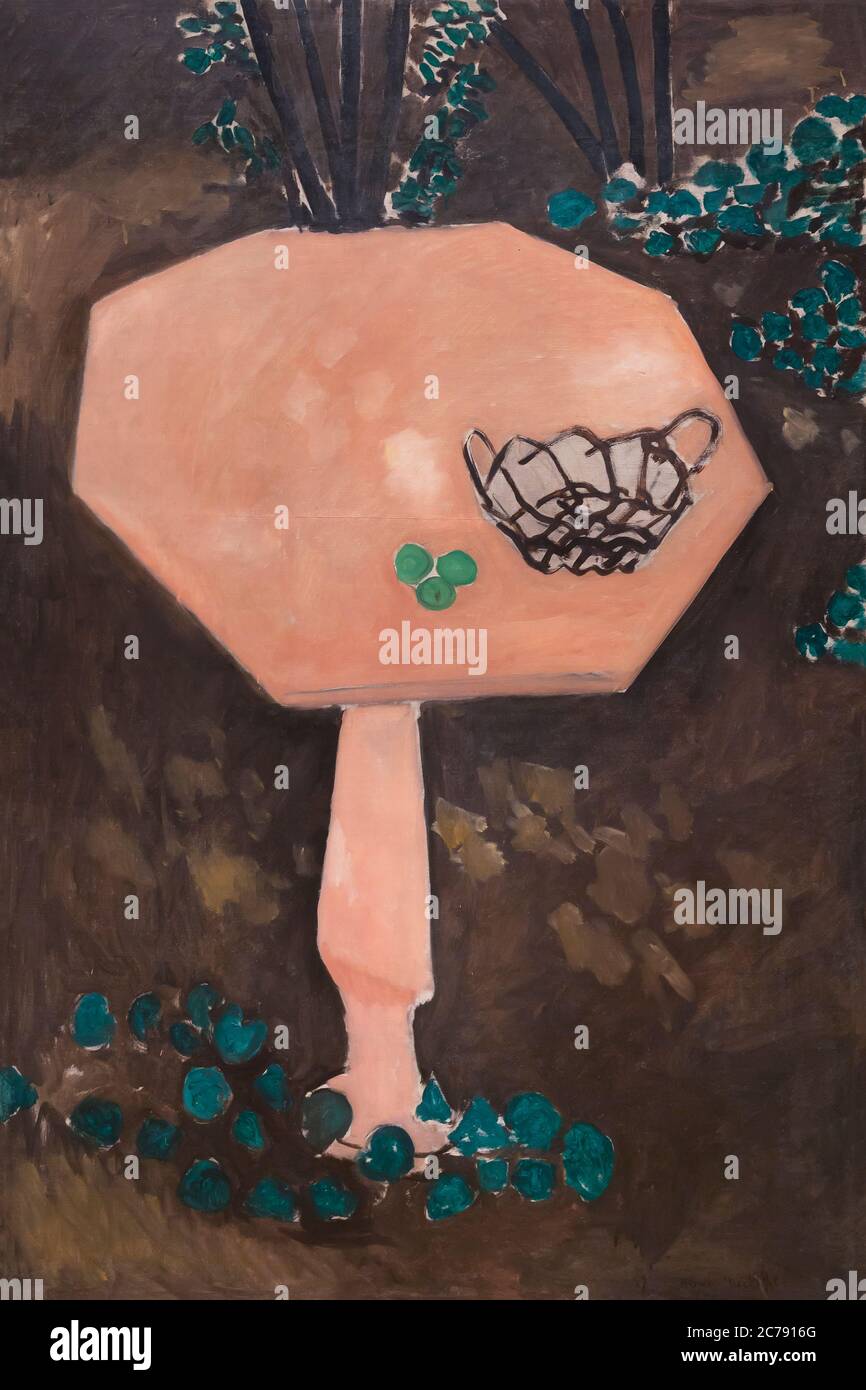 Marble table hi-res stock photography and images - Alamy