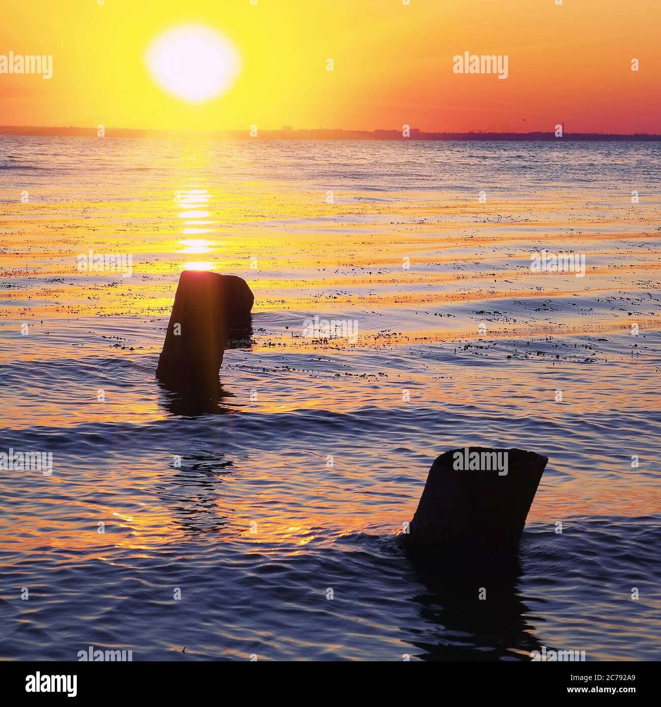 Panoramic dramatic sunset sky hi-res stock photography and images - Alamy