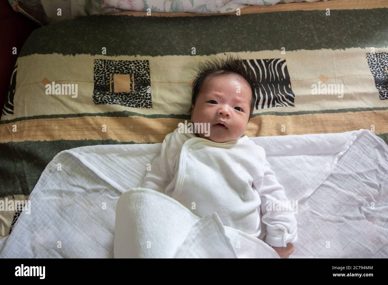 Asia Chinese Baby newborn on the bed, New family and baby healthy ...