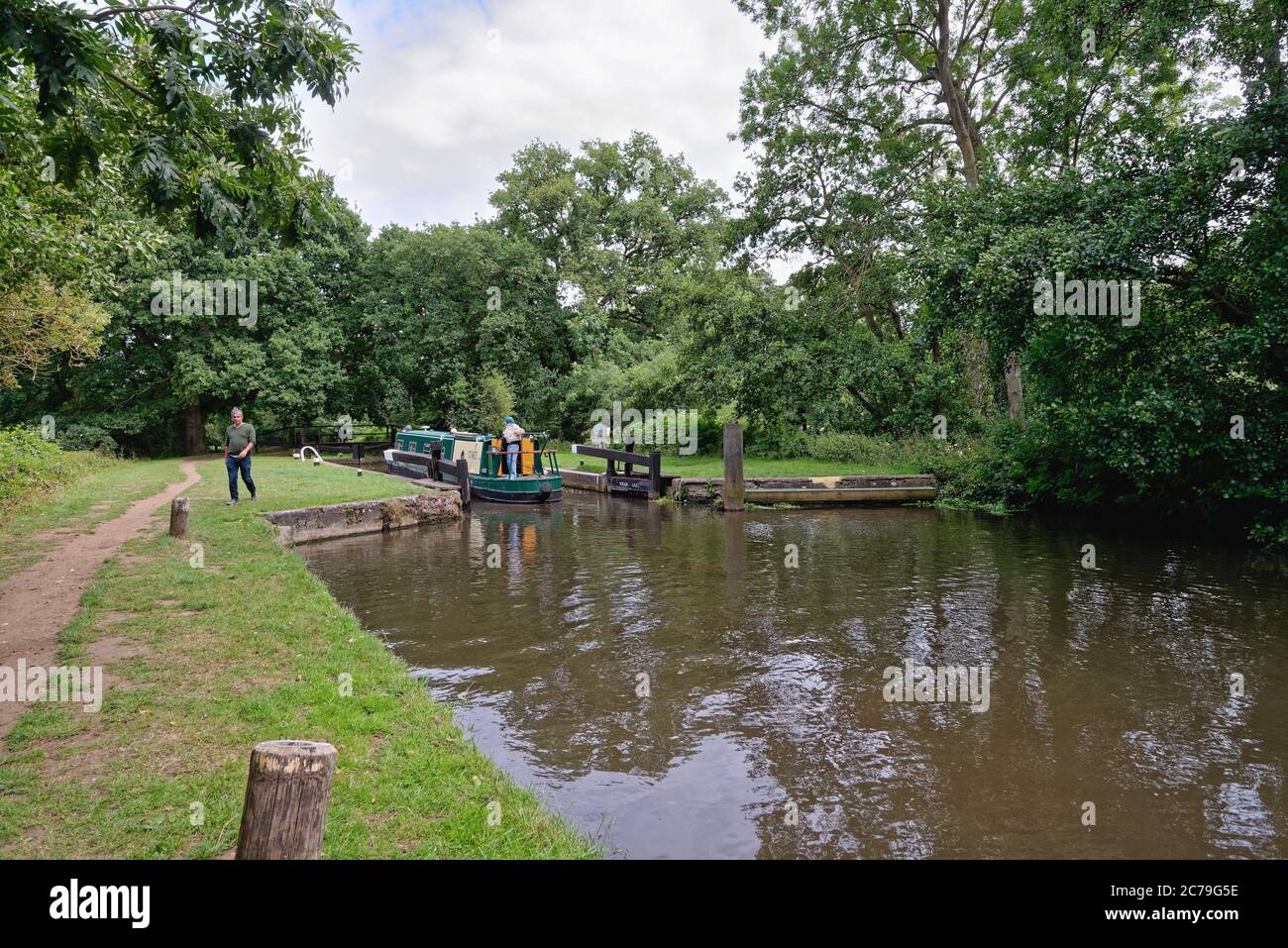 Private boats approaching Newark lock on the River Wey Navigation near ...