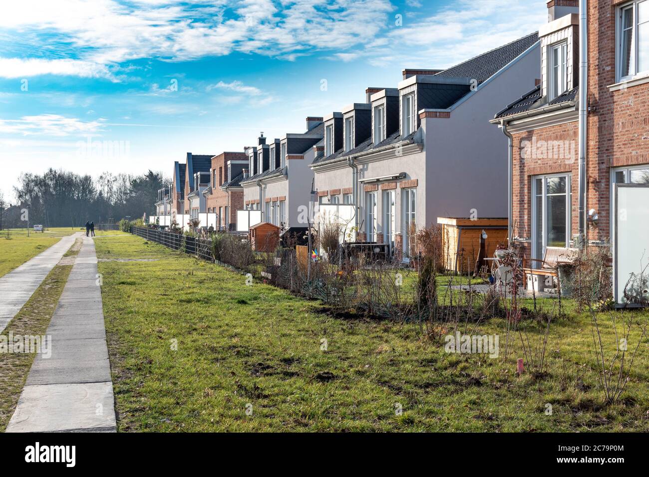 newly built houses in rows Stock Photo - Alamy