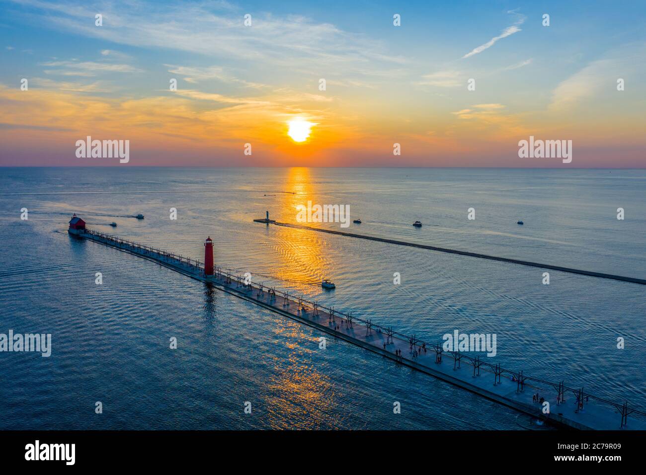 South Haven Michigan Lighthouse High Resolution Stock Photography and ...