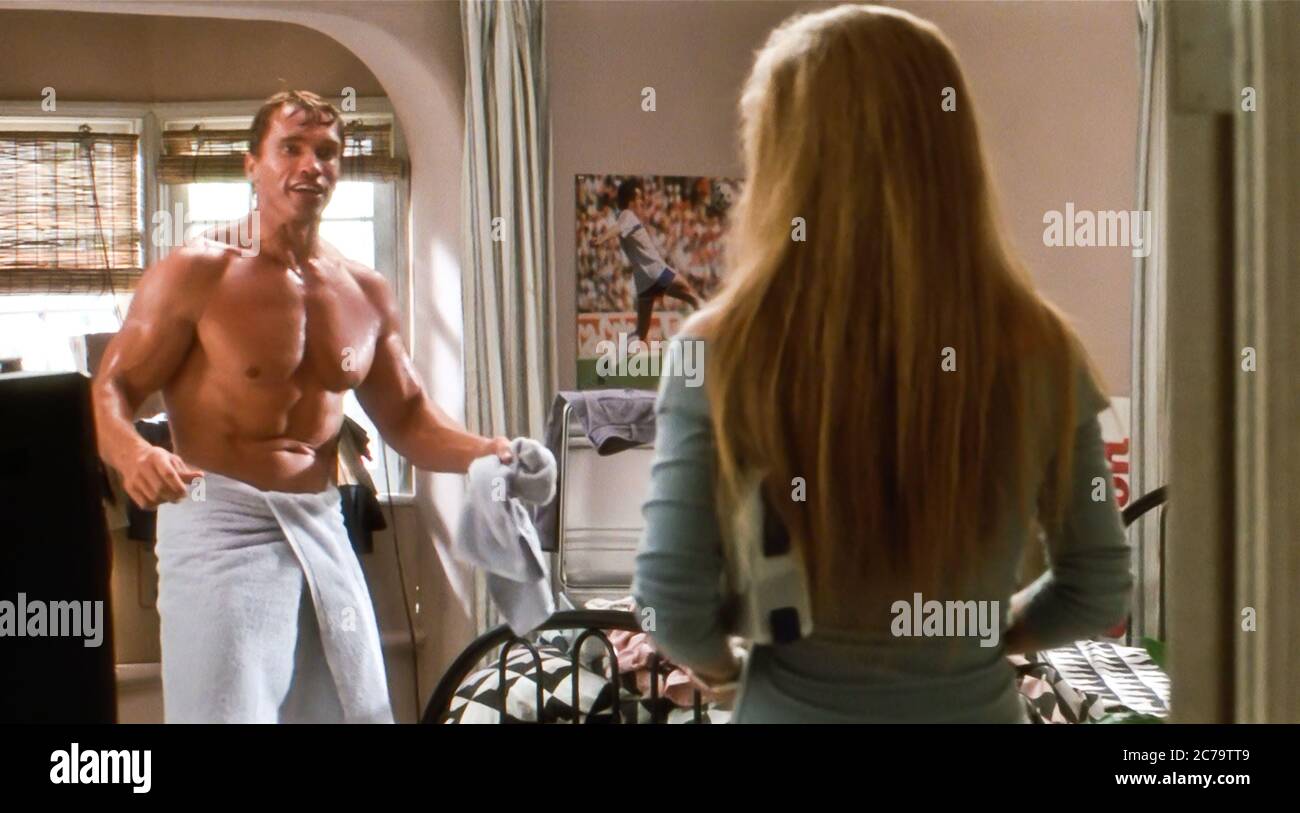 Kelly Preston Twins