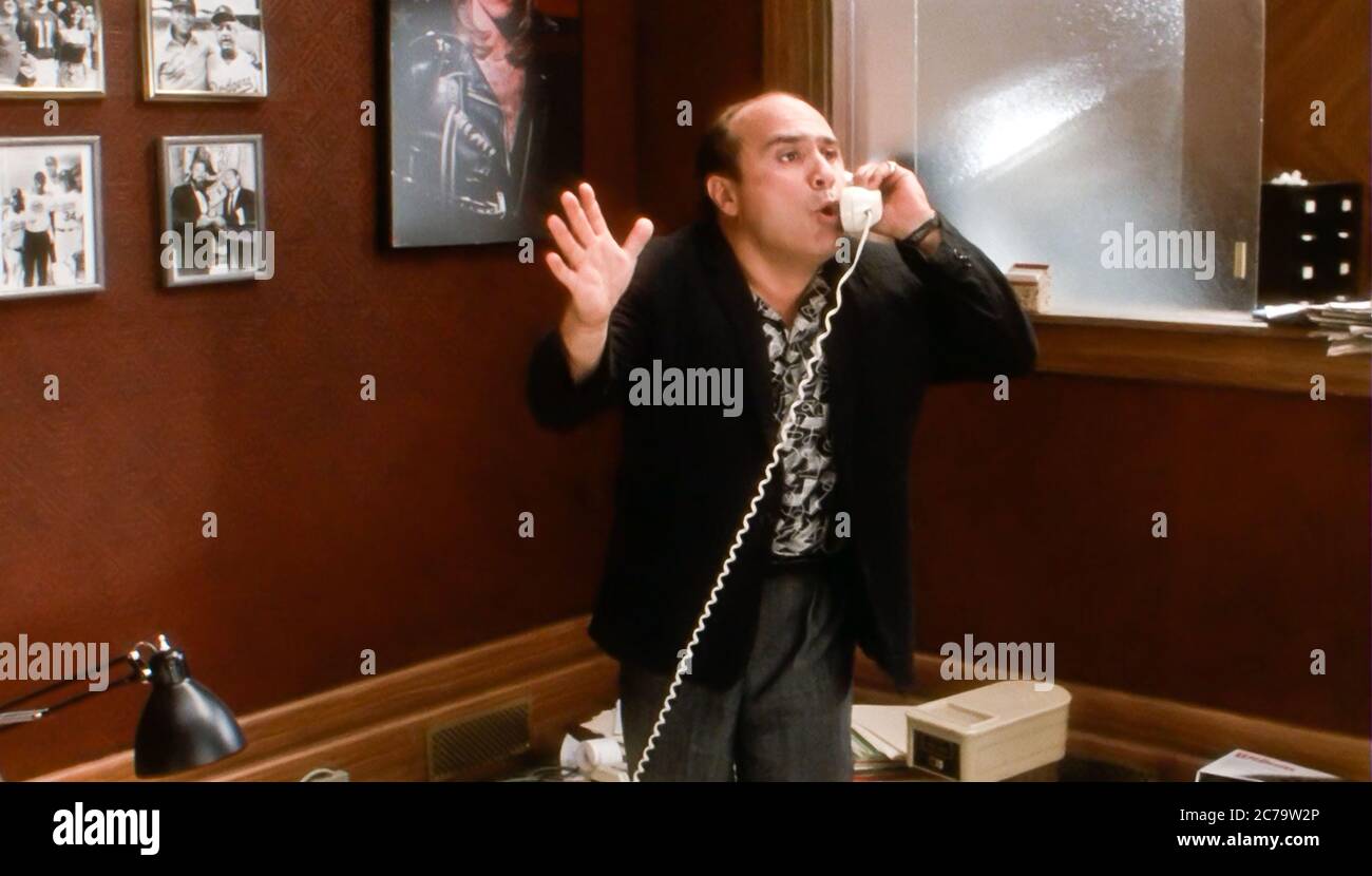 USA. Danny DeVito in a scene from the ©Universal Pictures movie: Twins ...