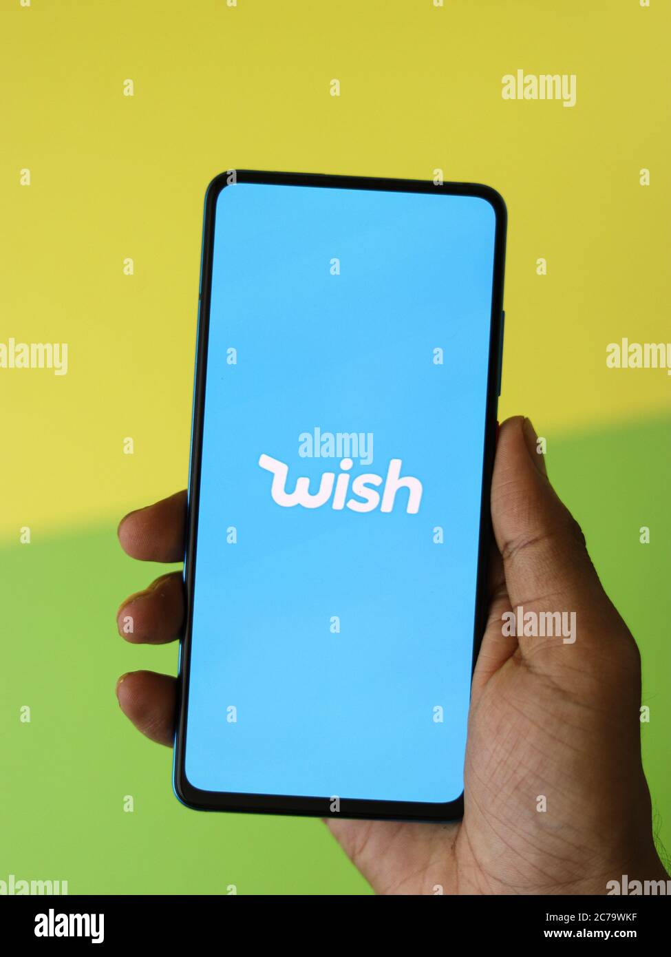 Wish shopping app hi-res stock photography and images - Alamy