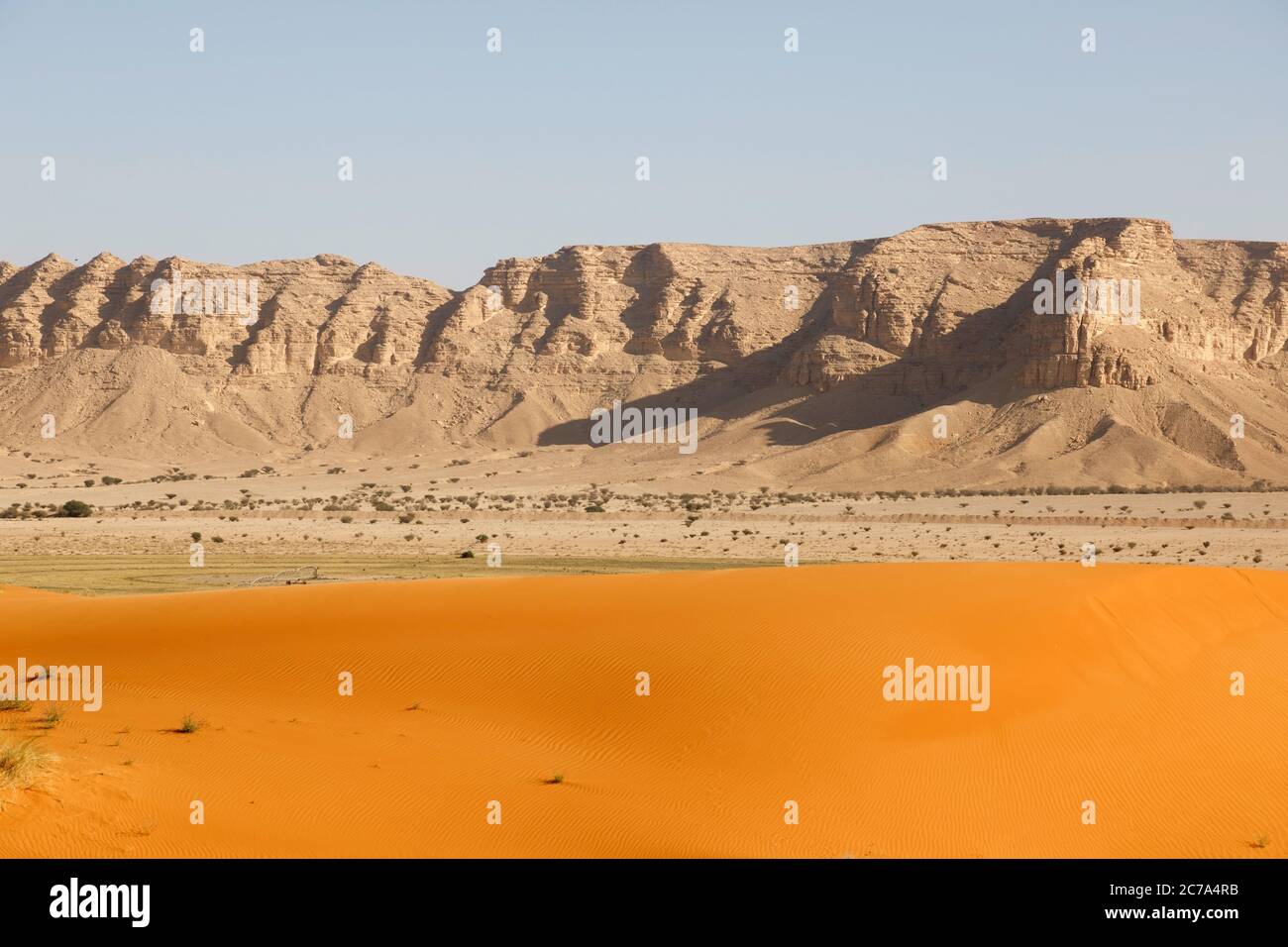 Beautiful red sand dunes south of Riyadh in Saudi Arabia Stock Photo ...